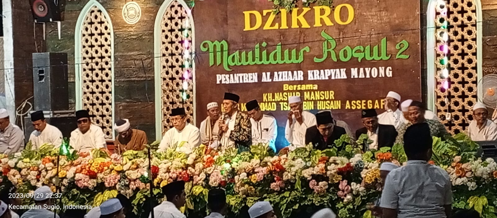 Para Perindu Rasul Semalam Suntuk Dzikro Maulidur Di Pesantren Al ...